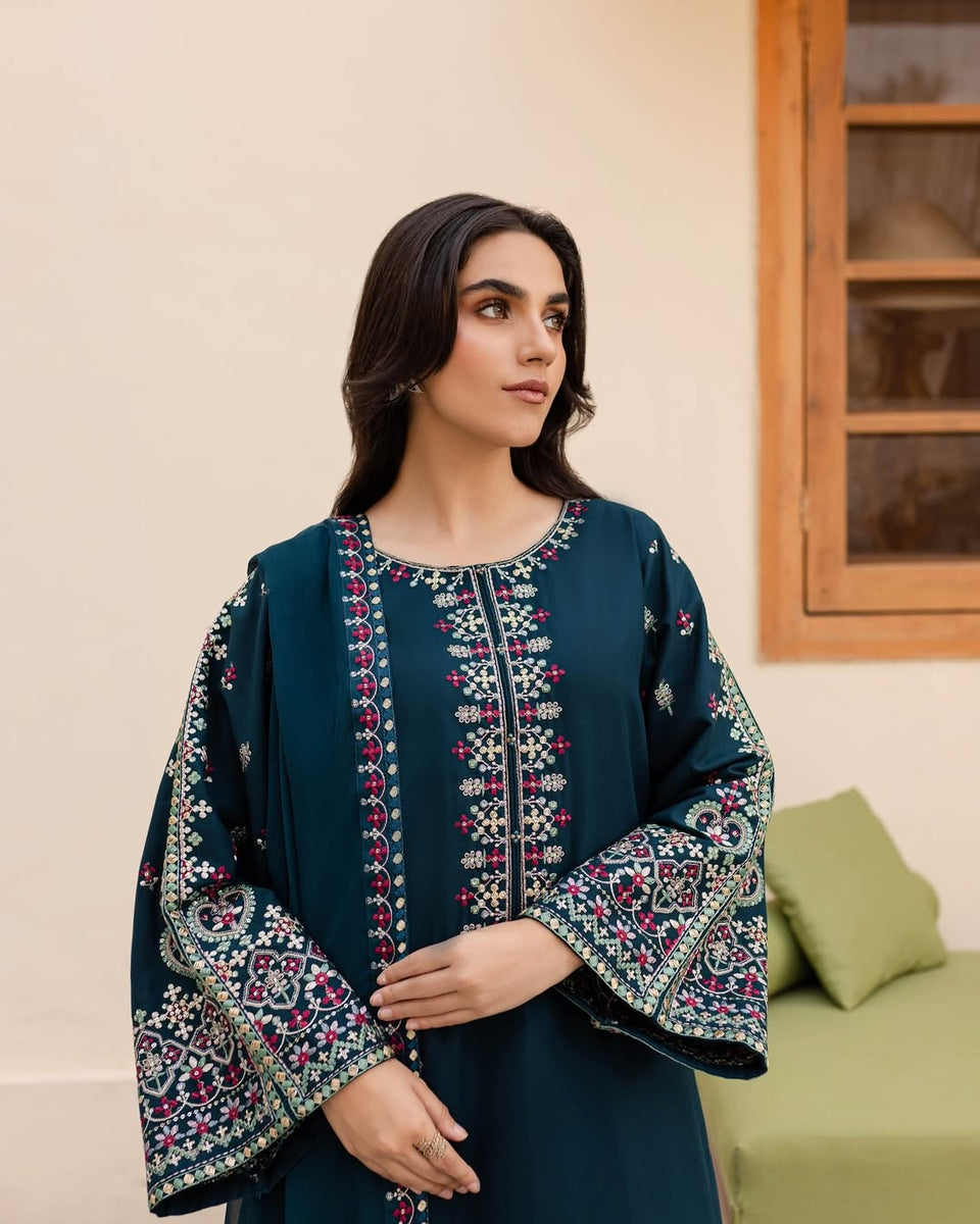 Decent Zinc Embroidered 3Pc – Abeeha Collection