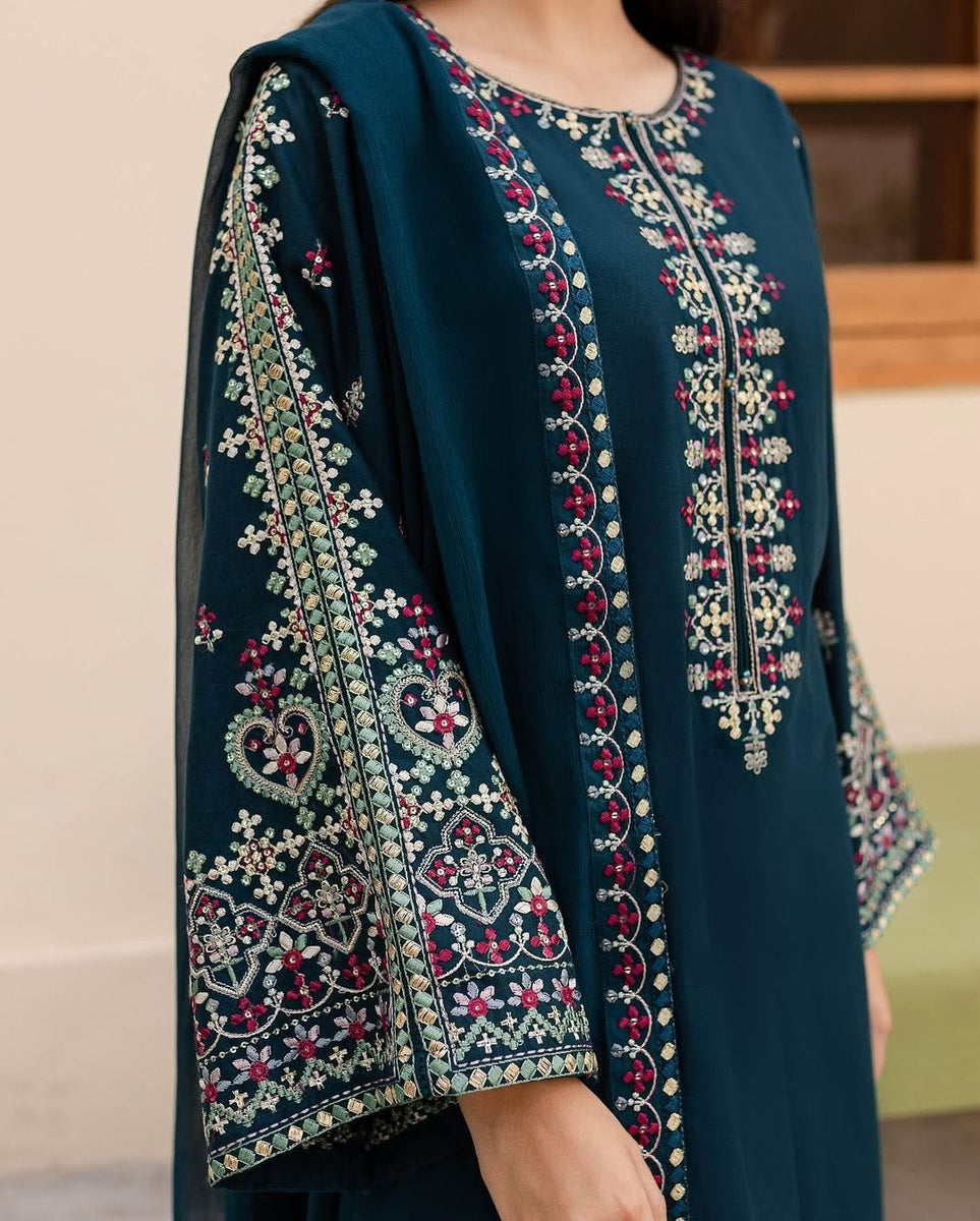 Decent Zinc Embroidered 3Pc – Abeeha Collection